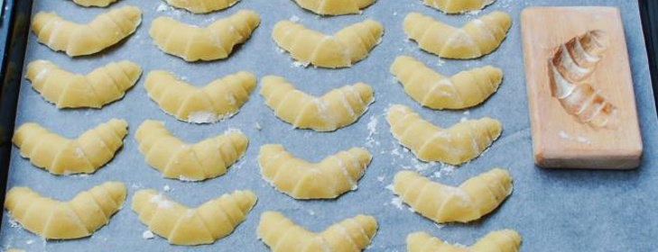 Fler BLOG | ARVAVNAJ / DŘEVĚNÉ FORMIČKY NA VANILKOVÉ ROHLÍČKY