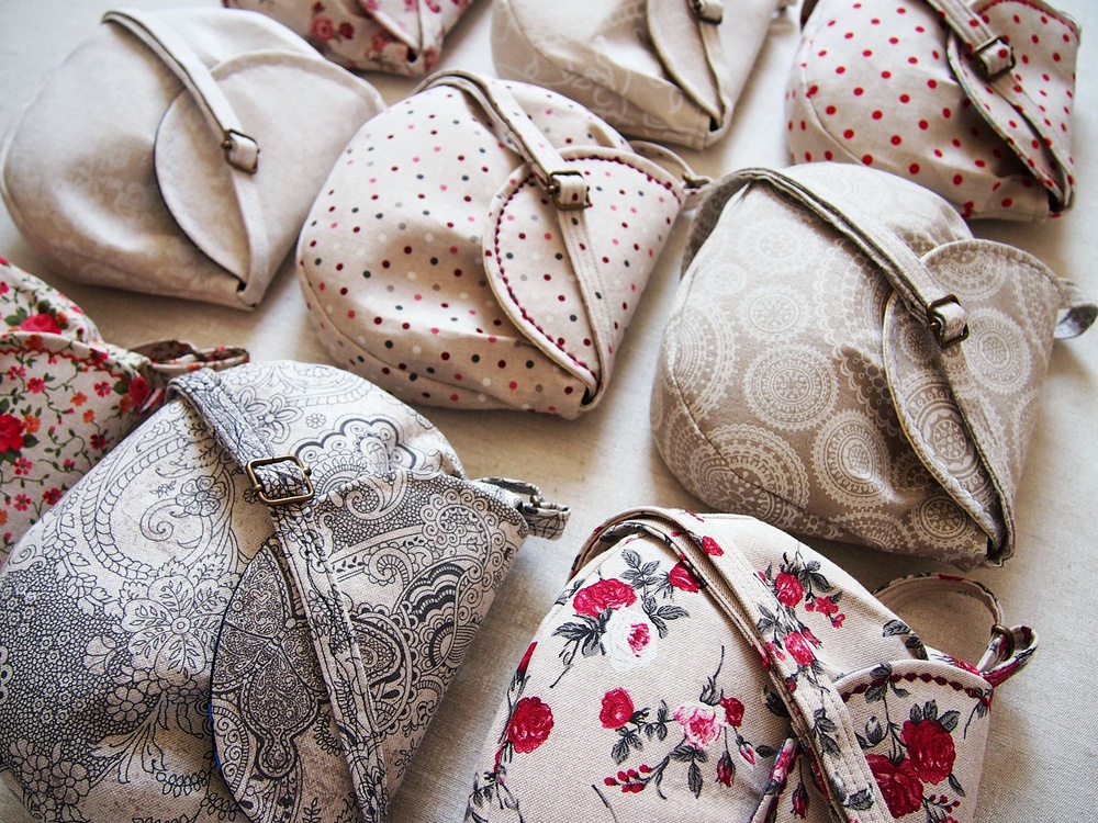 Dartaška: Riflové a menžestrové nohavice som pretvárala na tašky / Fler MAG