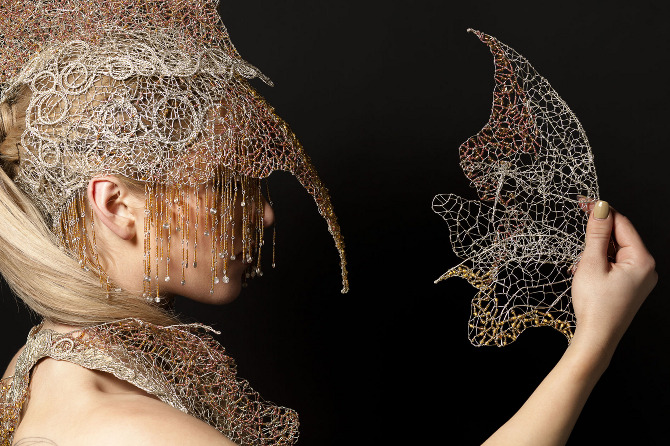 Vykresleno drátem / Fler MAG